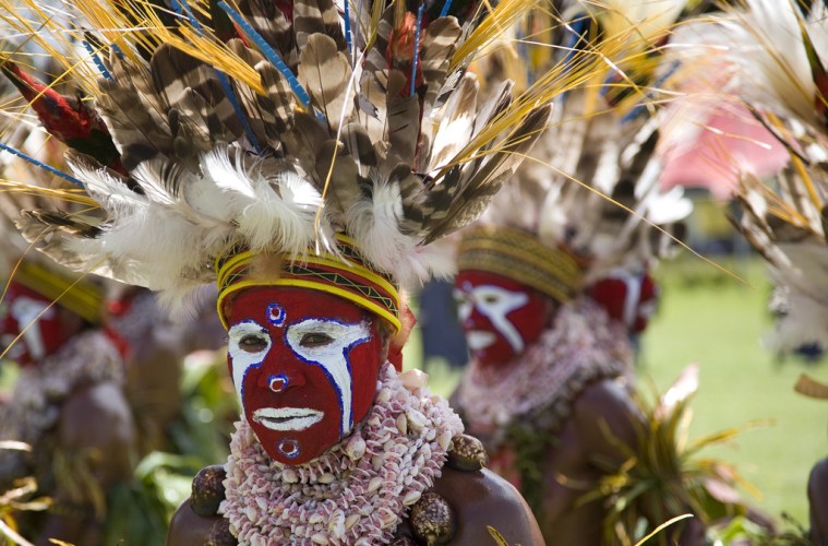 11 Unusual Courtship Rituals From Around The World [Infographic]