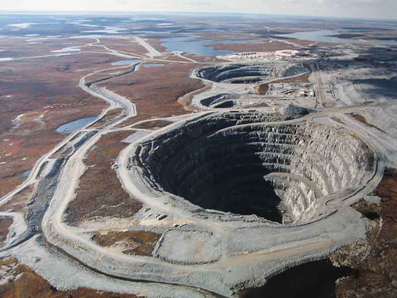 The Most Catastrophic Mining Disasters of the Past 50 Years [Infographic]